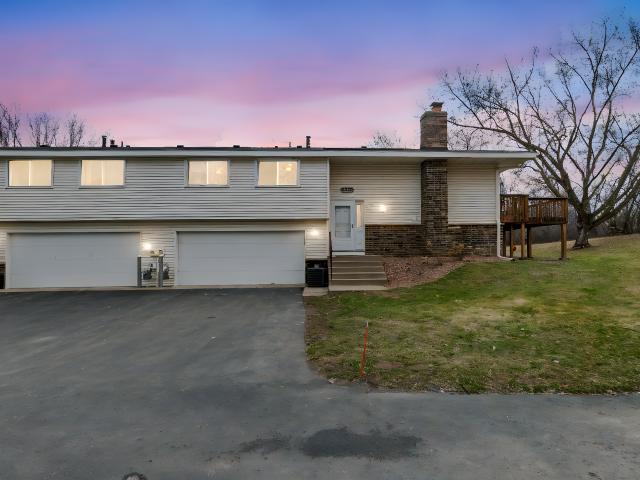 12315 Oak Leaf Court