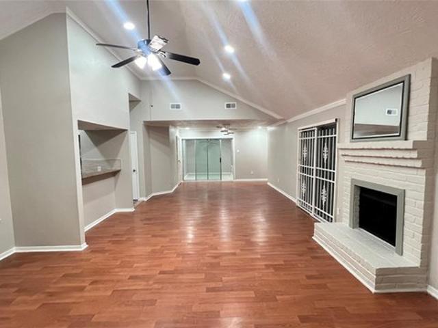 12318 Ashling Dr, Houston, TX 77477