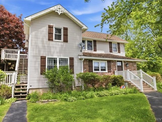 12318 Buckwheat Rd, Akron, NY 14001