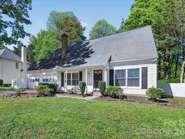 12318 Henderson Hill Rd, Huntersville, NC 28078