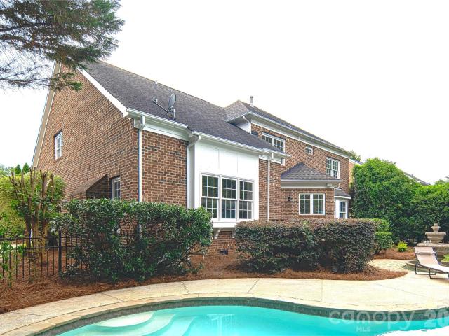 12319 Summer Breeze Court