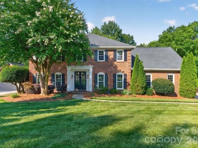 1231 Manicott Dr, Matthews, NC 28105