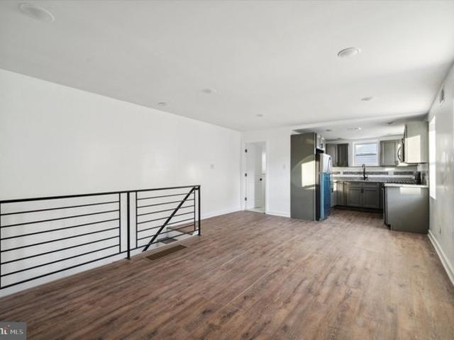 1231 N 16th St, Philadelphia, PA 19121