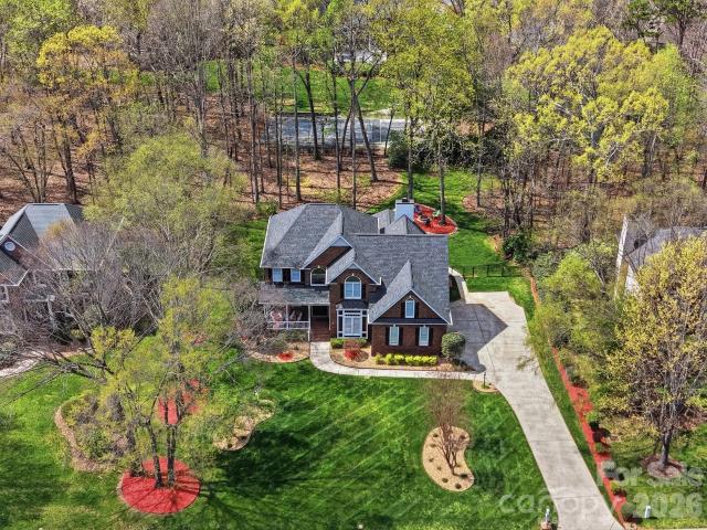 1231 Over Stream Lane