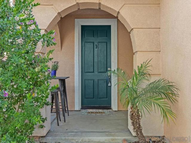 1231 Avenida Amistad