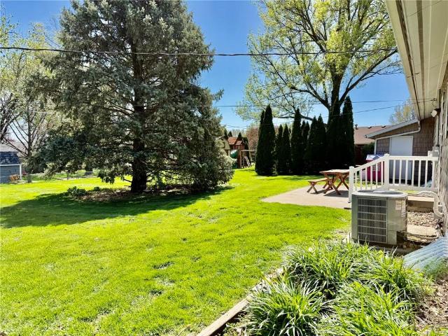 1231 Crestview Drive