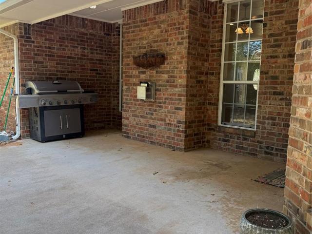1231 Douglas Circle
