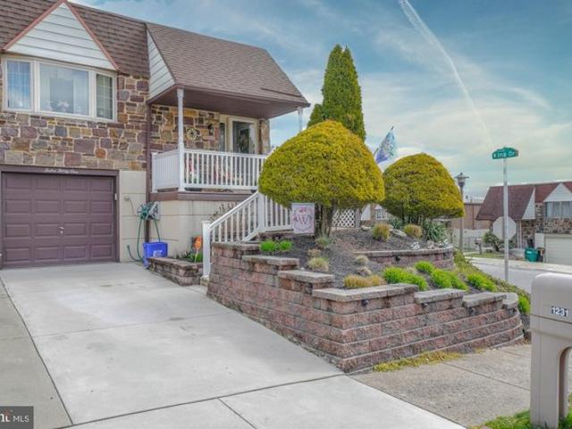 1231 Hemlock Dr, Philadelphia, PA 19116