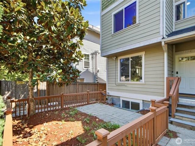1231 rd Ave NE Apt C, Seattle, WA 98125