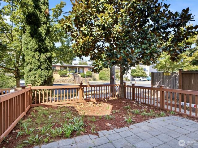 1231 rd Avenue NE # C