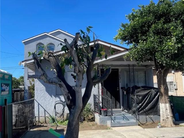 1231 S Rowan Ave, Unit 1/2, Los Angeles, CA 90023 | MLS #MB26052 | Compass