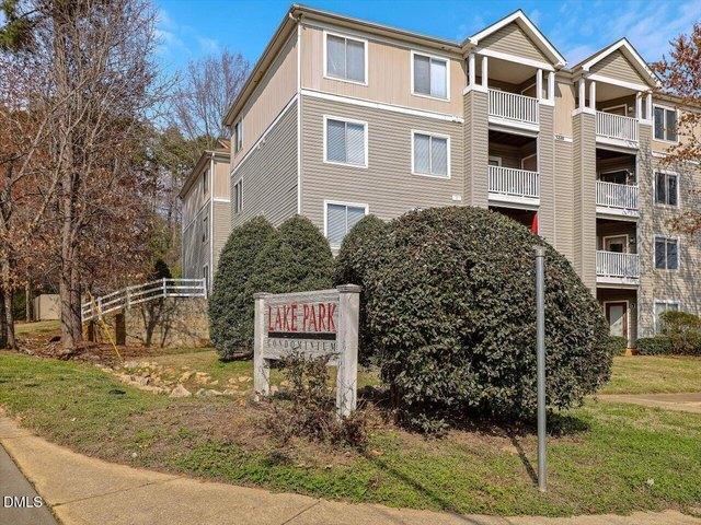 1231 University Ct Apt 304, Raleigh, NC 27606