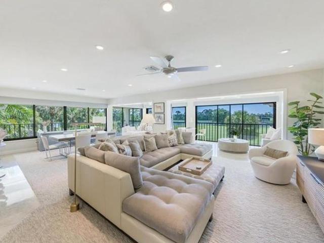 1231 Wildwood Ln, Naples, FL 34105