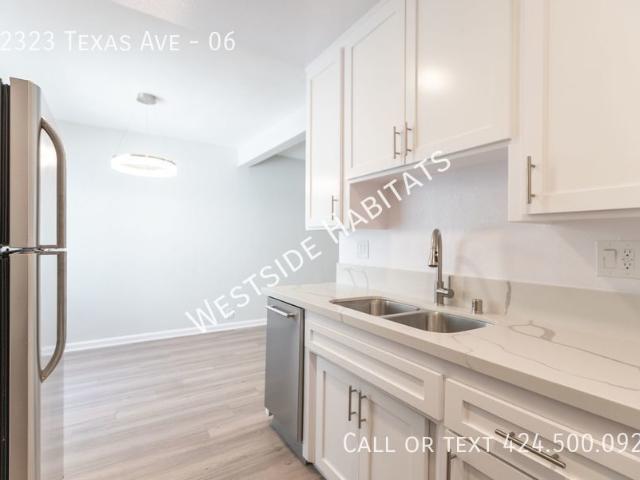 12323 Texas Gorgeous, fully renovated building located in Brentwood
