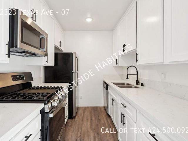 12323 Texas Gorgeous, fully renovated building located in Brentwood
