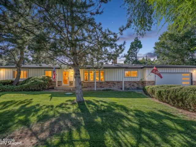 12320 S Hills Dr, Reno, NV 89511