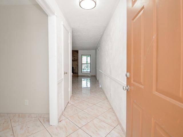 12322 Wedgehill Lane