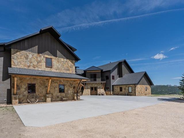 12322 Bonanza Rd, Custer, SD 57730