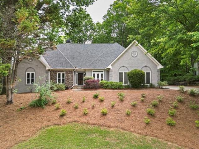 12325 Asbury Park Dr, Roswell, GA 30075