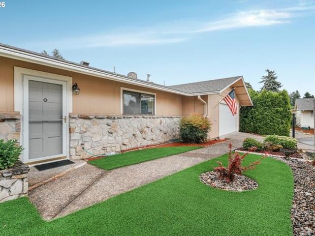 12325 SW King Richard Dr, Portland, OR 97224