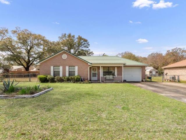 1232 Mapoles St, Crestview, FL 32536