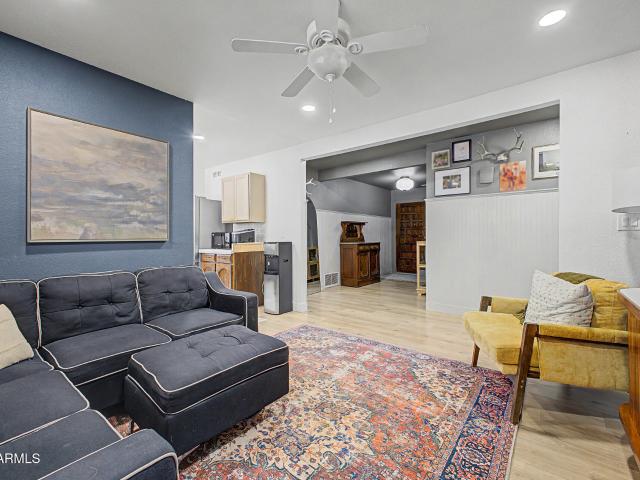 1232 n barkley