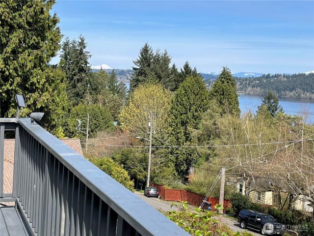 1232 nd Avenue NE