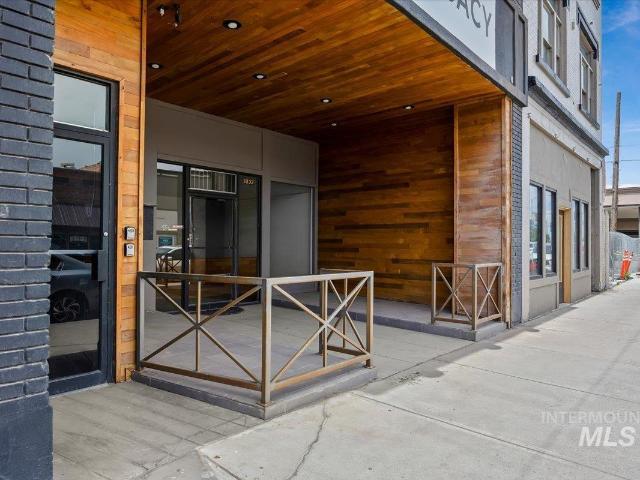 1232 Overland
