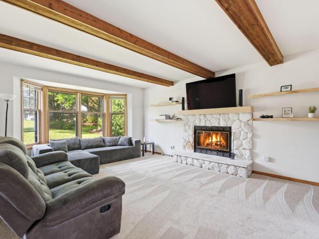1232 Cavalier Dr
