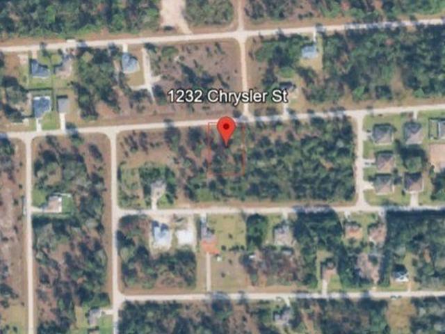 1232 Chrysler St, Lehigh Acres, FL 33974