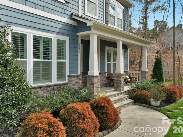 1232 Crofton Drive