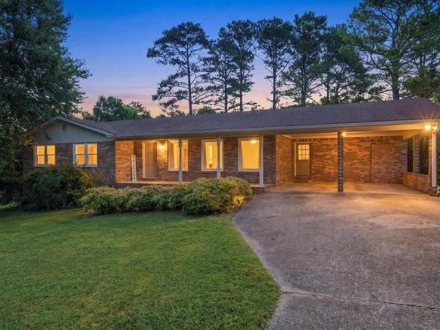 1232 Hall Dr, Bridgeport, AL 35740