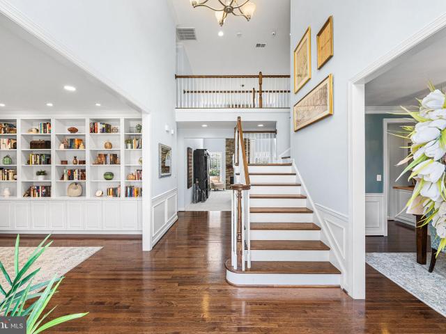 1232 Shenandoah Rd, Alexandria, VA 22308 | MLS #VAFX2296 | Compass
