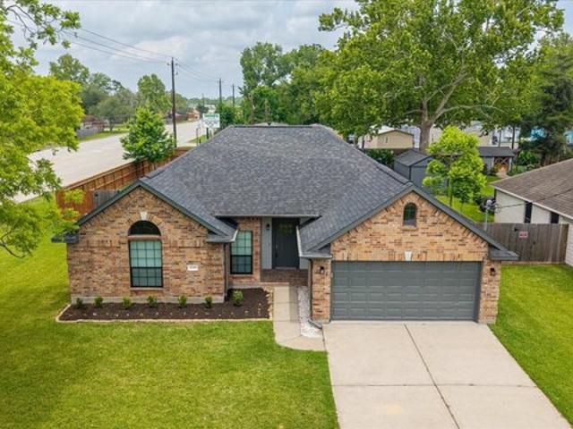 1232 th St, Santa Fe, TX 77510
