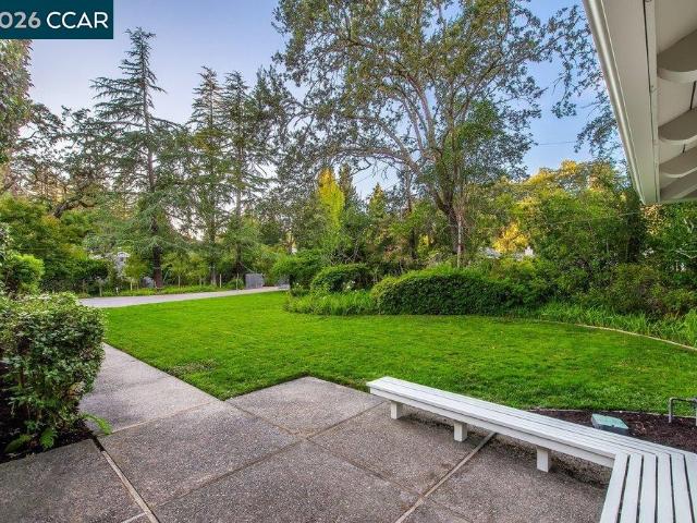 1232 Upper Happy Valley