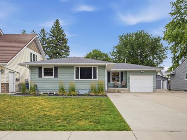 1232 15th St N, Moorhead, MN 56560