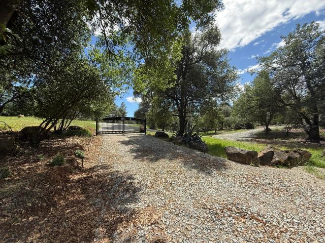 12333 Quartz Hill Road