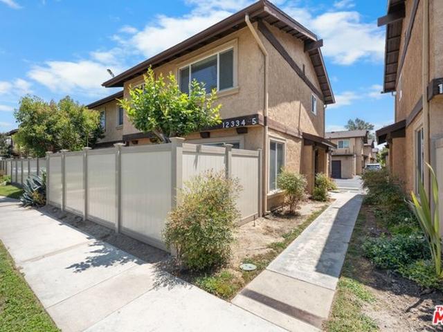 12334 Runnymede St Unit 5, Los Angeles, CA 91605