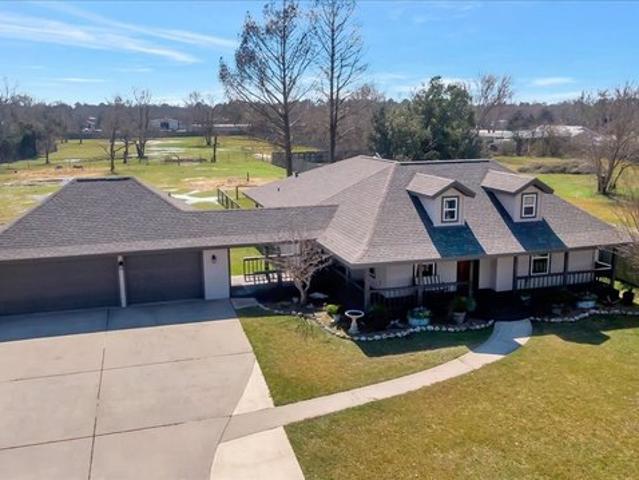 12335 2nd St, Santa Fe, TX 77539