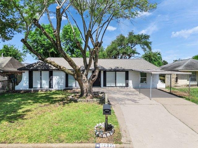 12335 Buckland Ln, Houston, TX 77039