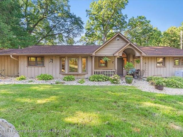 12339 W Herbison Rd, Eagle, MI 48822