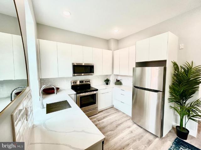 1233 N 6Th Street # 3F