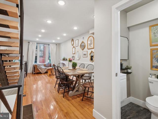 1233 N Hollywood Street, Philadelphia, US, PA