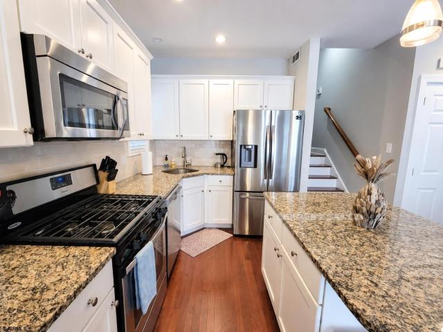 1233 Asbury Ave