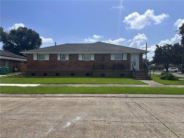 1233 Curtis St, Harvey, LA 70058