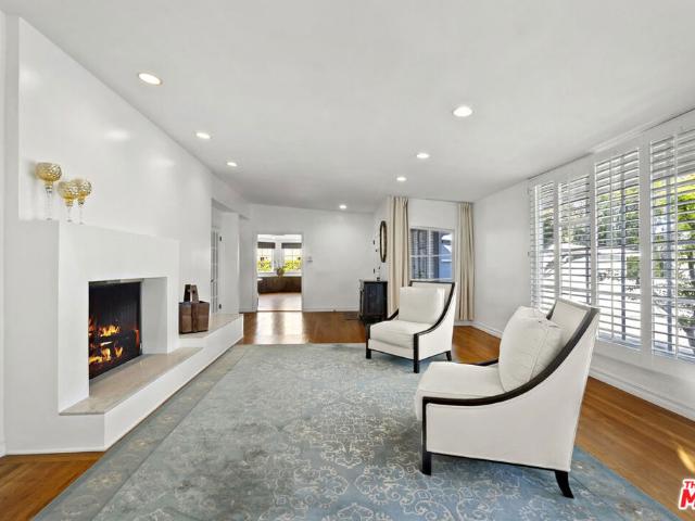 1233 Corsica Drive
