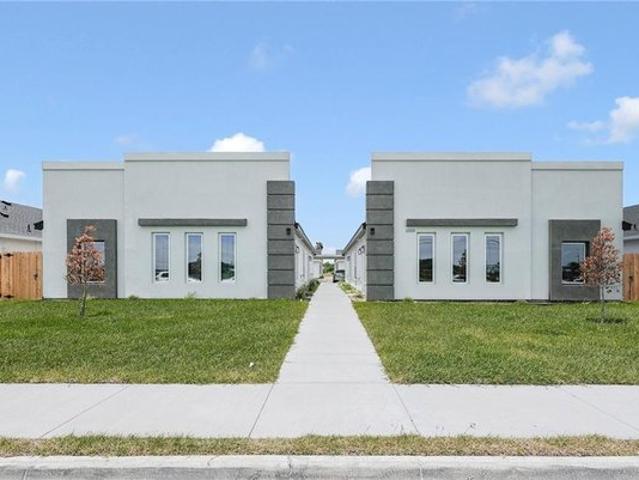 1233 Country Club Dr, Alamo, TX 78516