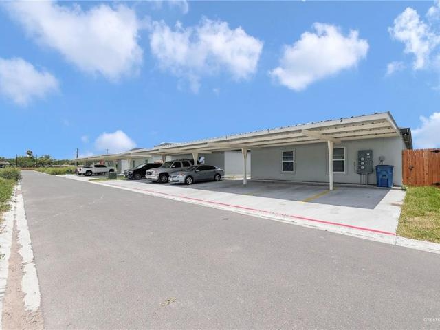 1233 Country Club Drive 4