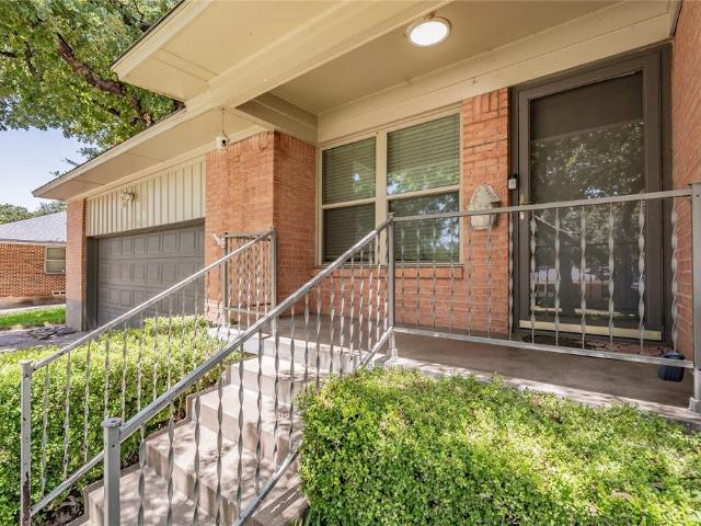 1233 Fair Oaks Drive