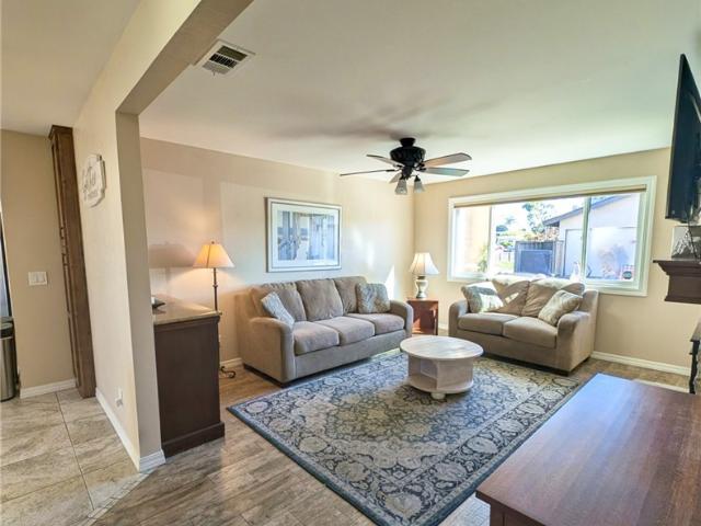 1233 Farroll B